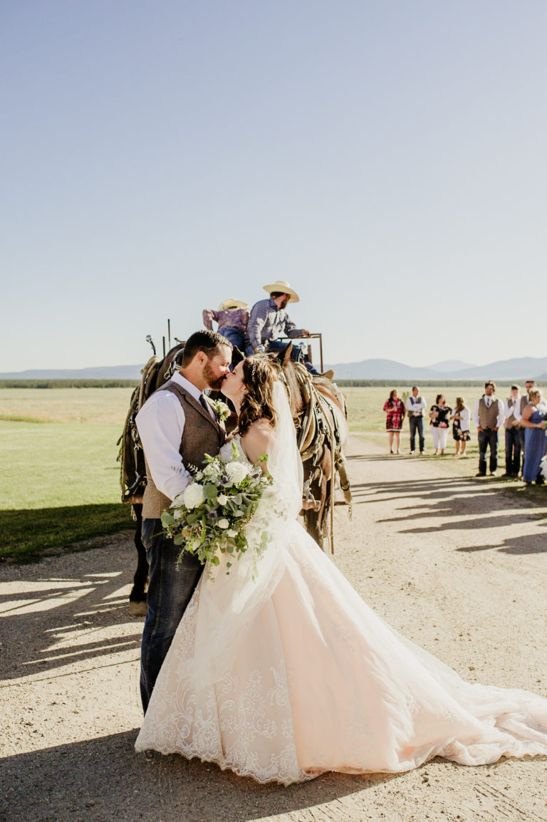 West Yellowstone Wedding | honeybeeweddingsmt.com