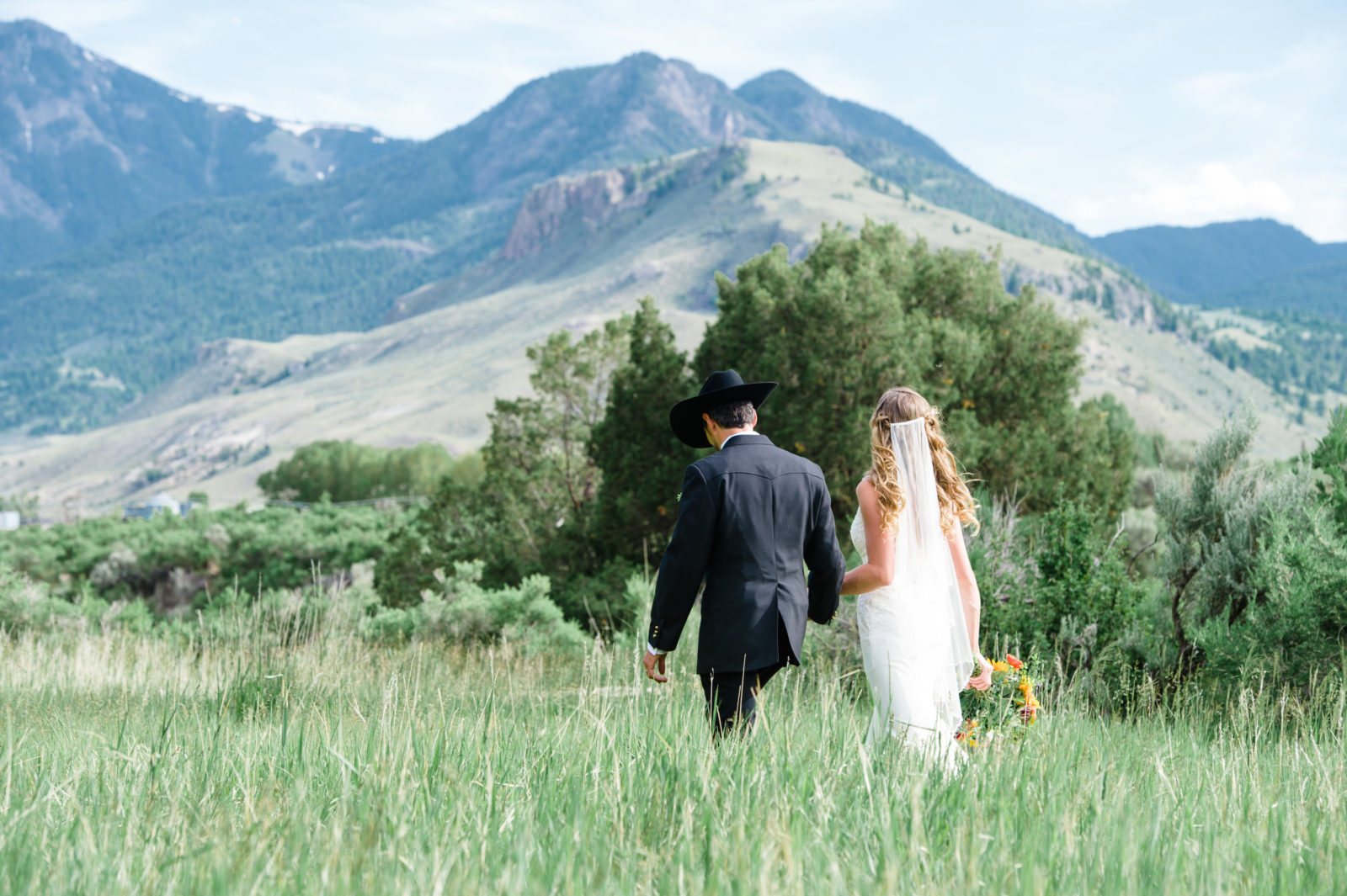 Yellowstone National Park Wedding - honeybeeweddingsmt.com