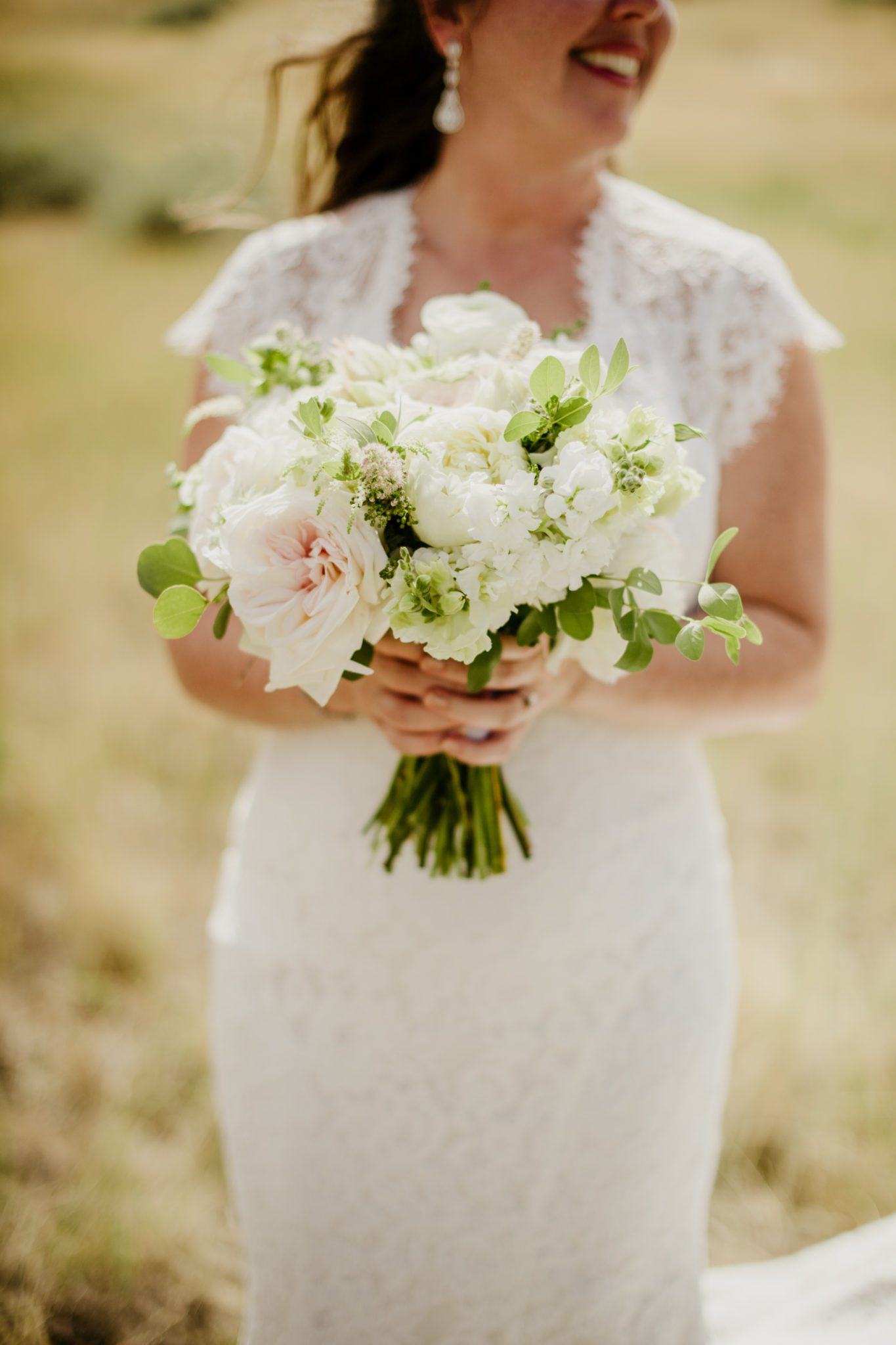 9 ways to use your wedding photos - tips from the photographer pro