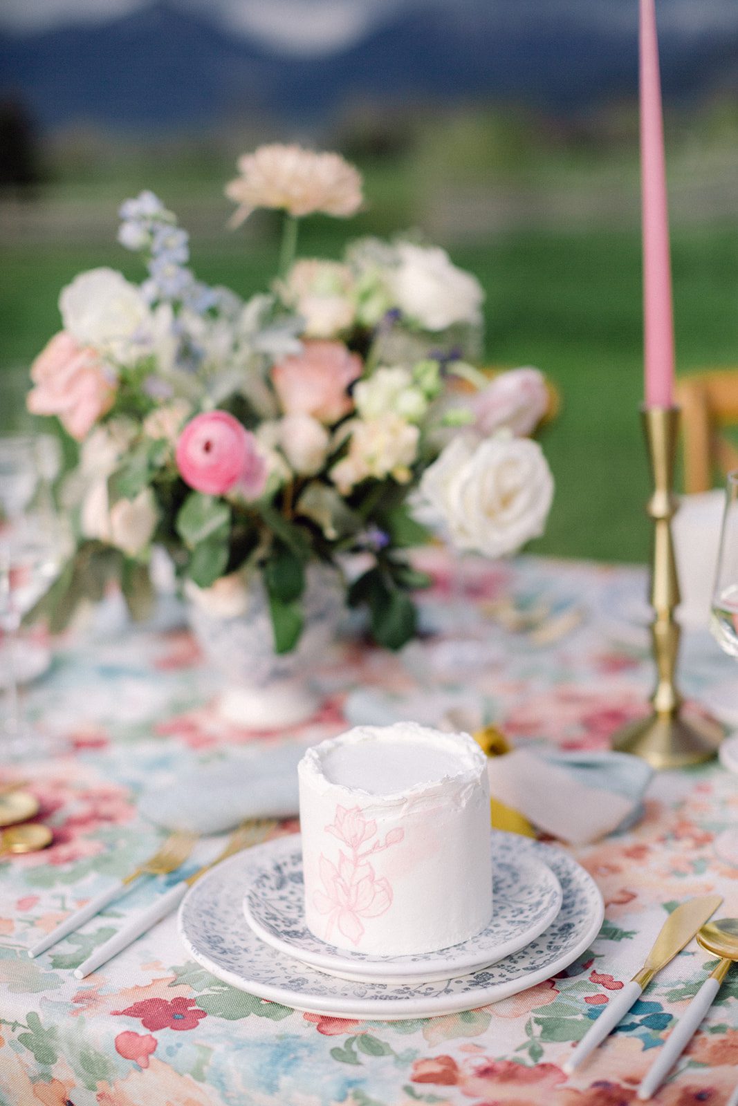 Spring Montana Wedding Inspiration - Bozeman