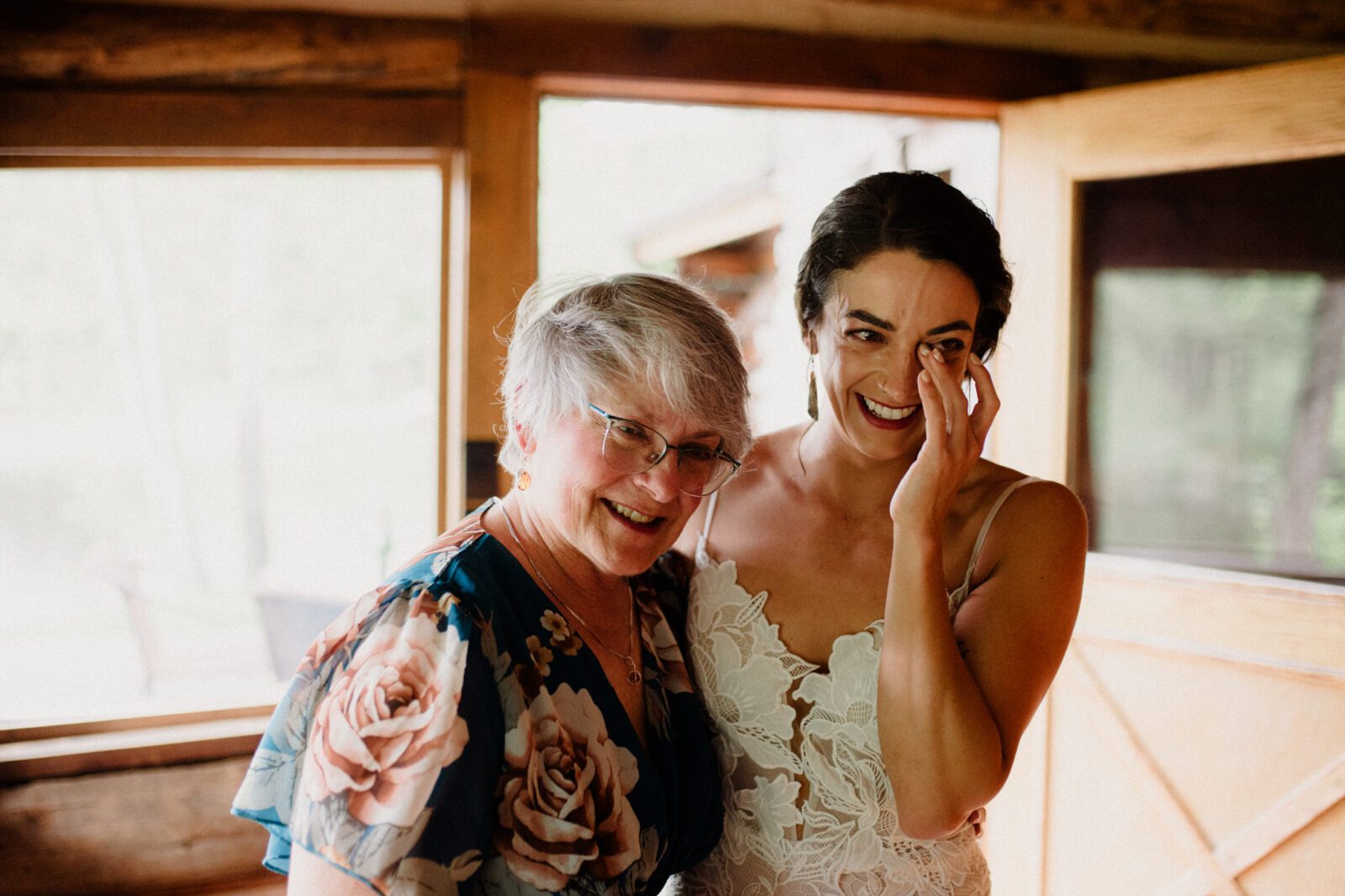 Rainy Montana Destination Wedding - Feathered Pipe Ranch
