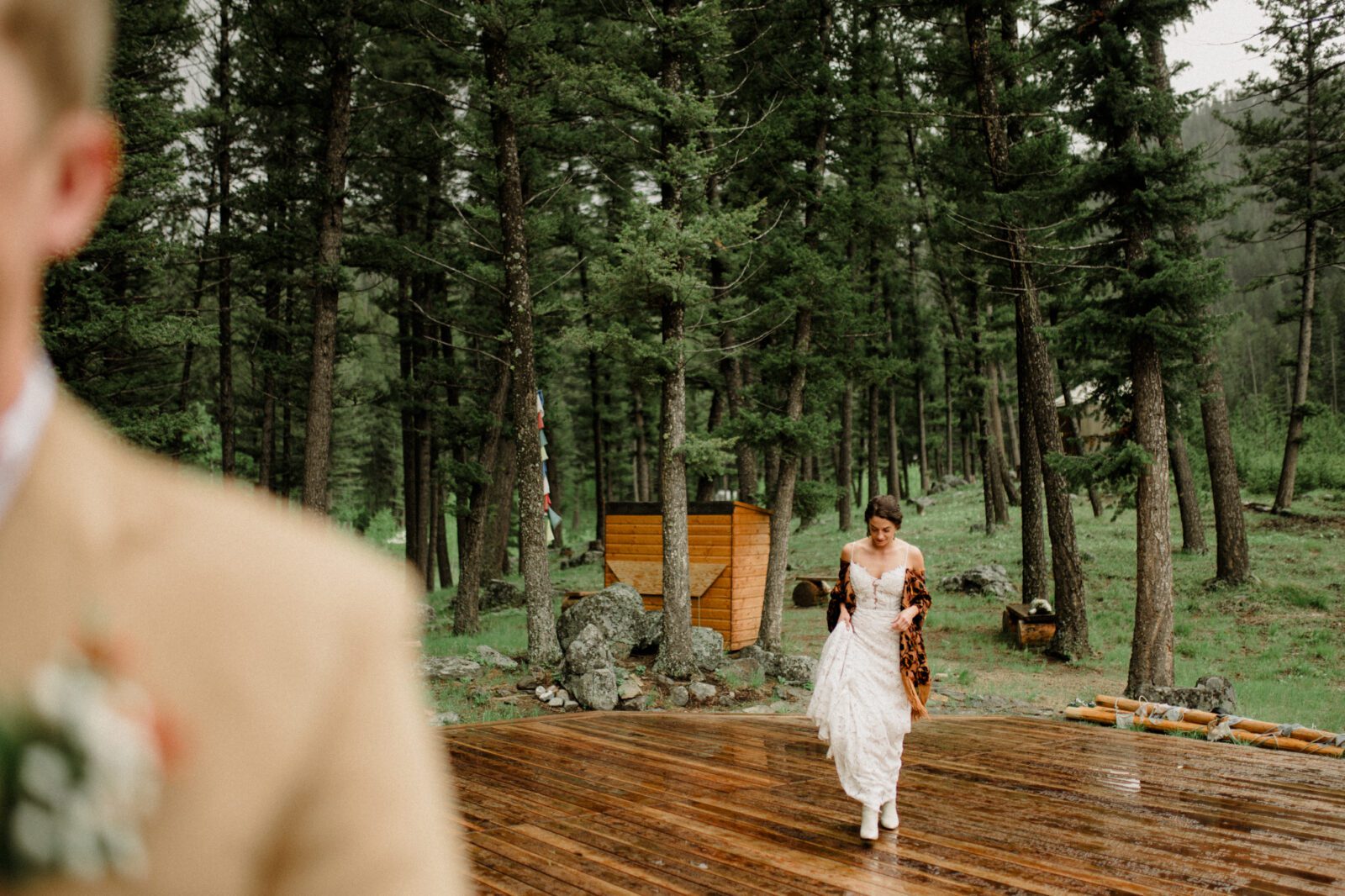 Rainy Montana Destination Wedding - Feathered Pipe Ranch