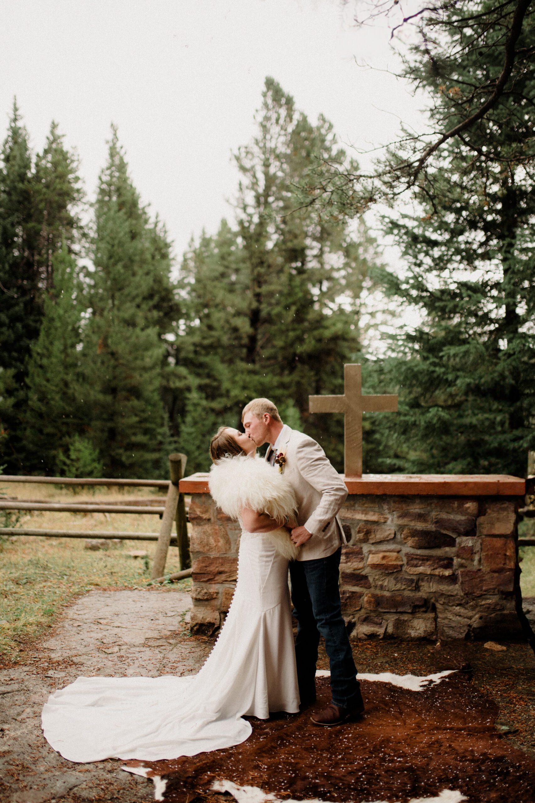 Bighorn National Forest Wedding - Dogs, Lightening, & Night Photos