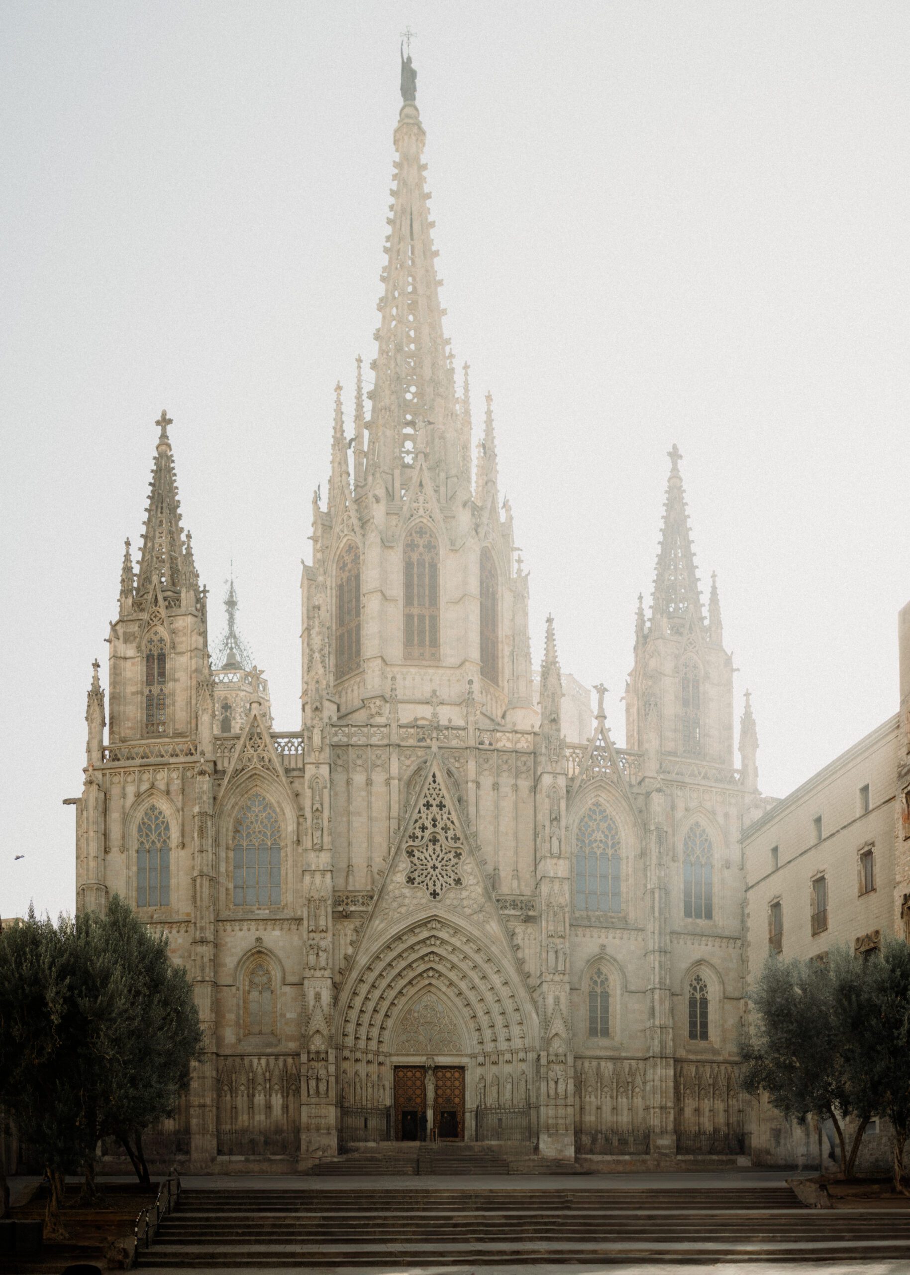 Barcelona Elopement in Gothic Quarter - They eloped on vacation!